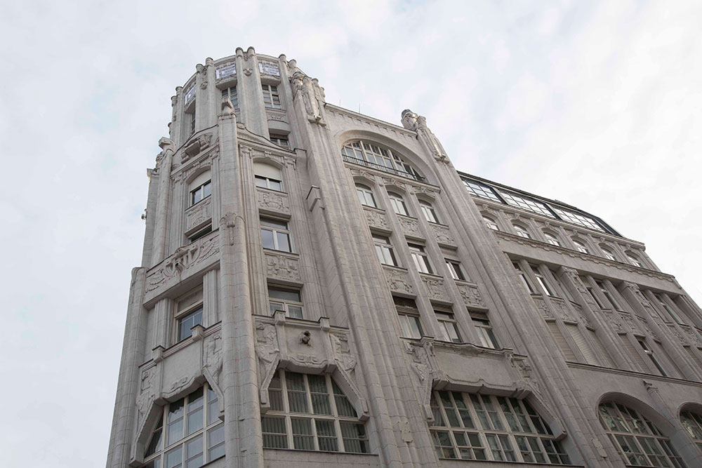 Modern & Breitner Building