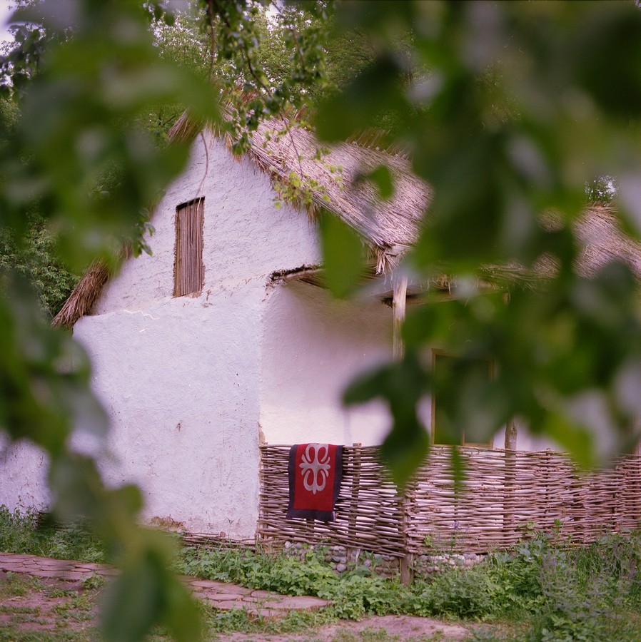 In Ingushetia, young women are reclaiming the threads of an ancient ...