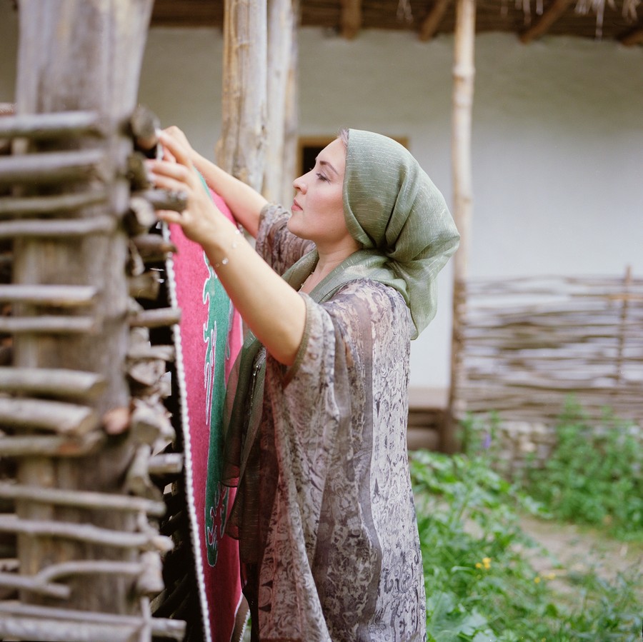 In Ingushetia, young women are reclaiming the threads of an ancient ...